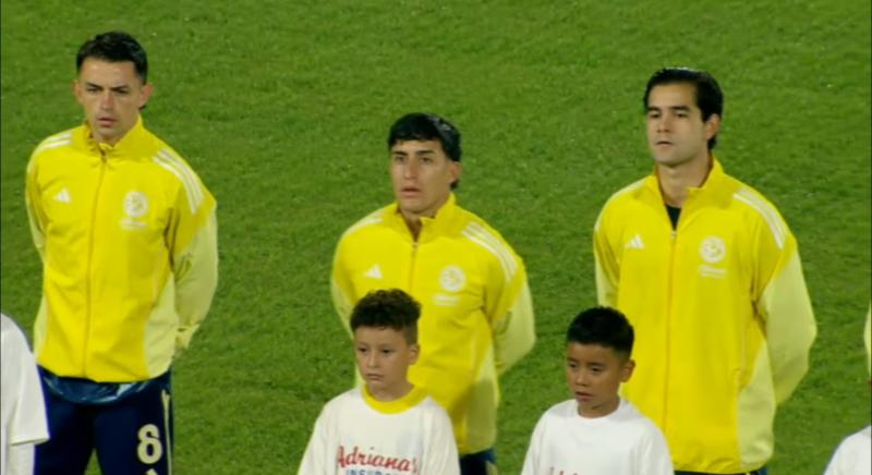 ¿Guiño al Tri? Álvaro Fidalgo entonó el Himno de México previo al amistoso con América
